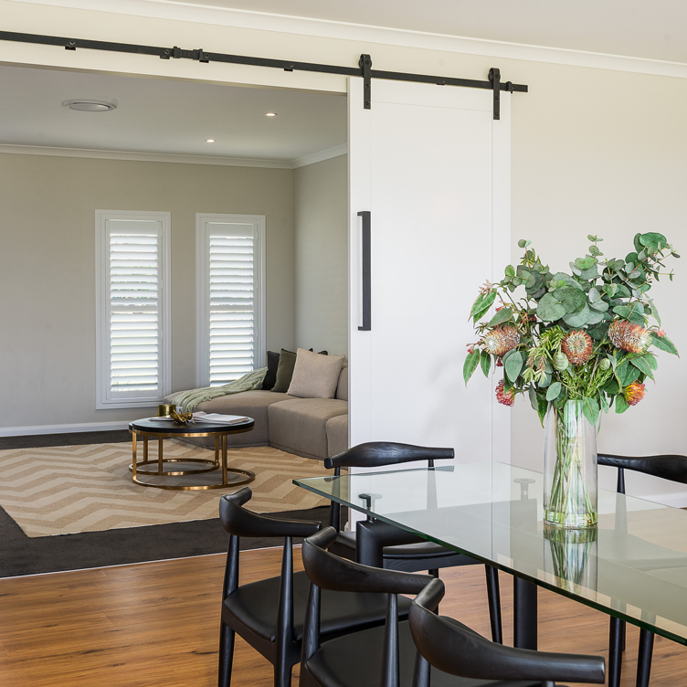 10 Spring Decorator Tips on a Budget | Hallmark Homes